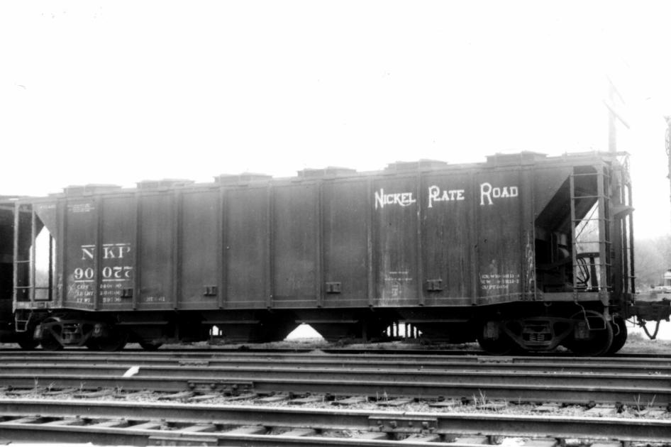 178 NKP #90077 46' Quad Cov Hop Fremont 5-03-67 | The Nickel Plate Archive