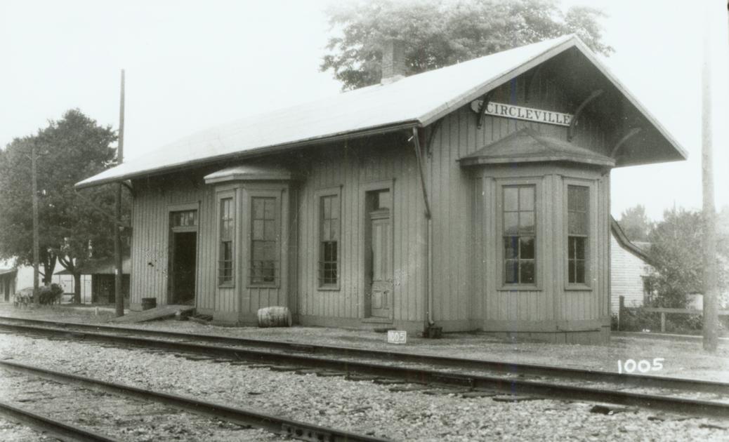 3075 Scircleville IN NKP Depot 1925 photo | The Nickel Plate Archive