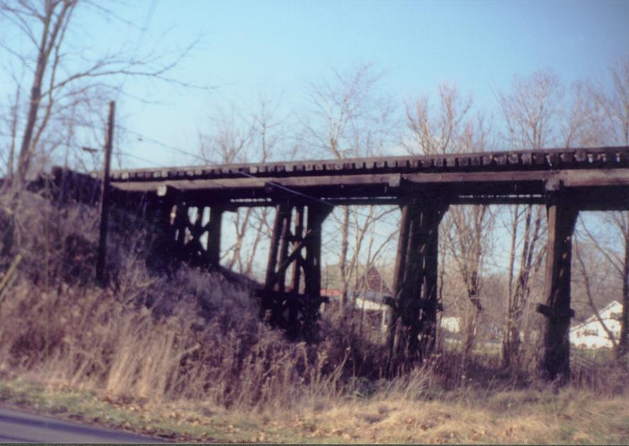 Clover Leaf District Bridge MP 186.1 # 1 | The Nickel Plate Archive