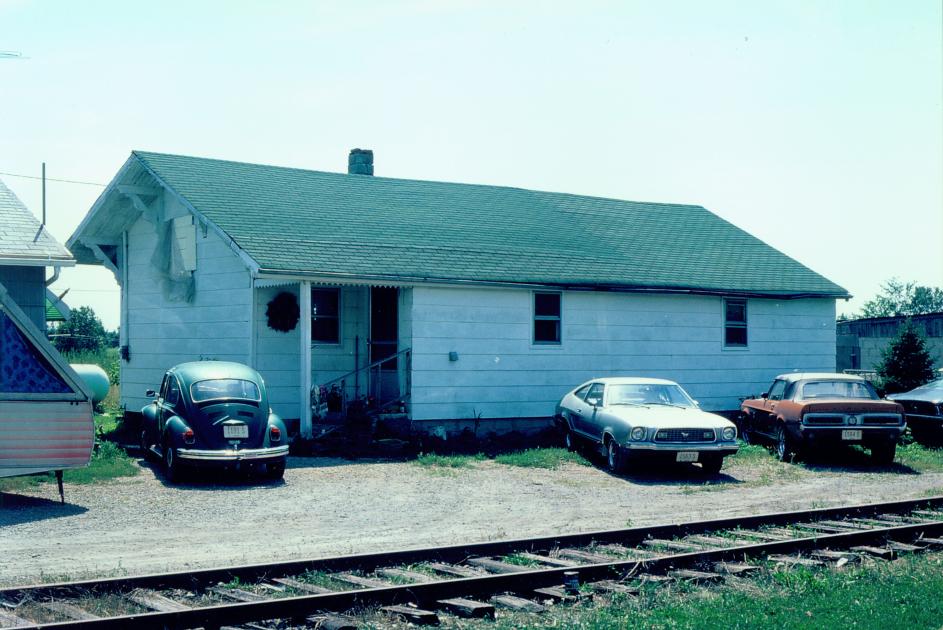 LE&W Depot Amsden OH August 31 1976 | The Nickel Plate Archive