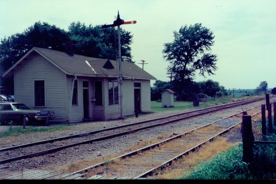 LE&W Depot Cheneyville IL End view 6-75 L.Ratcliffe | The Nickel Plate ...