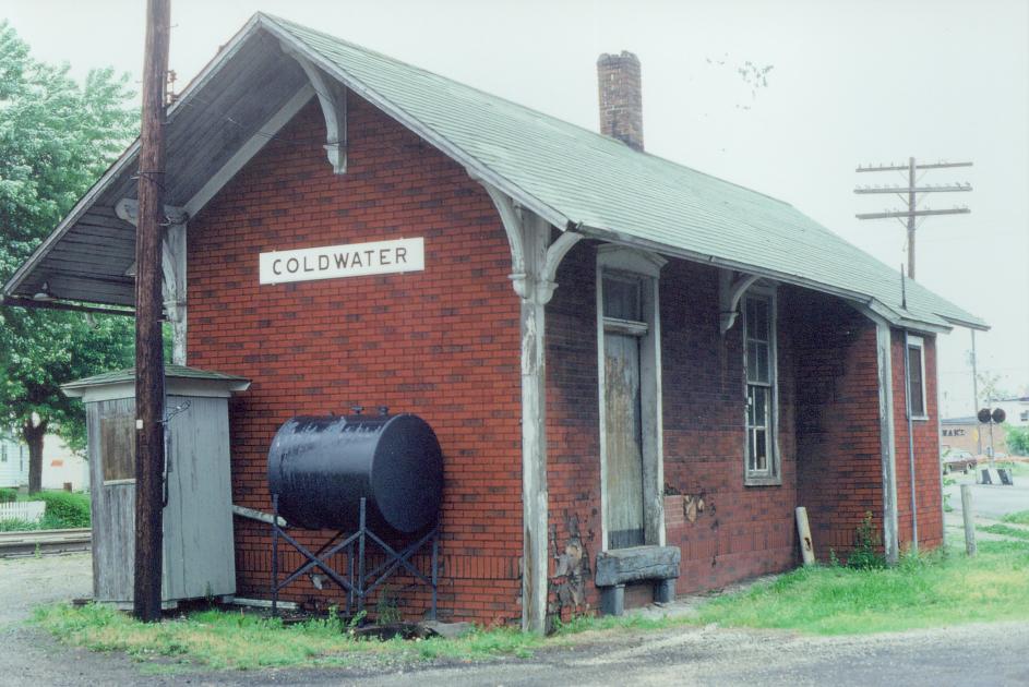 LE&W Depot Coldwater OH SW Corner 5-29-75 | The Nickel Plate Archive