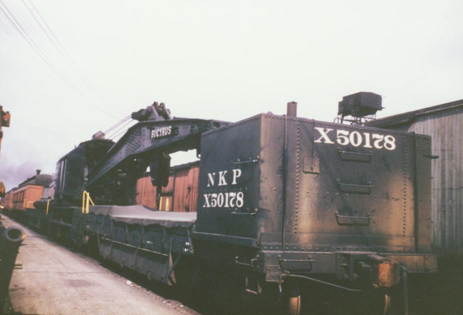 MofW X 50178 Boom Car Frankfort IN color | The Nickel Plate Archive