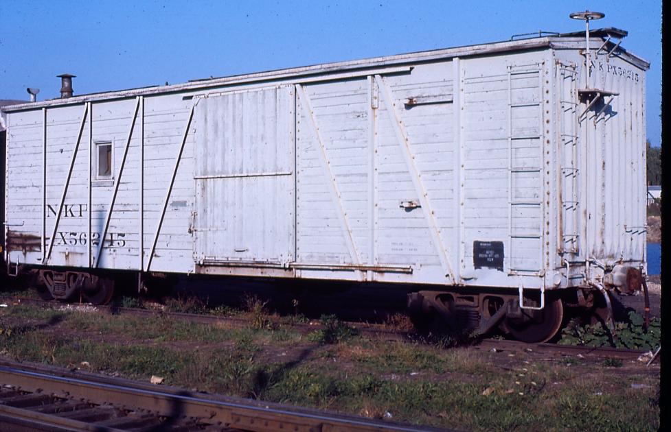 MofW X56285 ex-W&LE Boxcar Frankfort IN 3-1971 | The Nickel Plate Archive