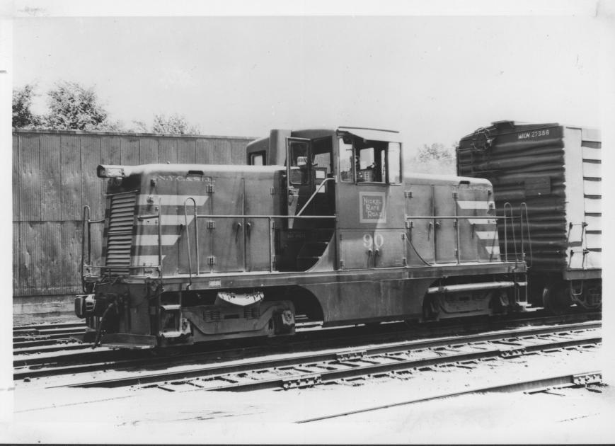 NKP 44 Ton 90 Bloomington IL 1950's | The Nickel Plate Archive