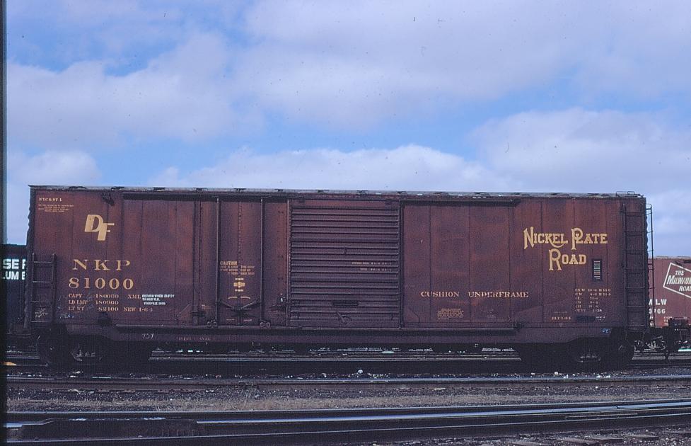 NKP 50ft Boxcar 50ft 81000 East Wayne IN side view 10-1974 | The Nickel ...