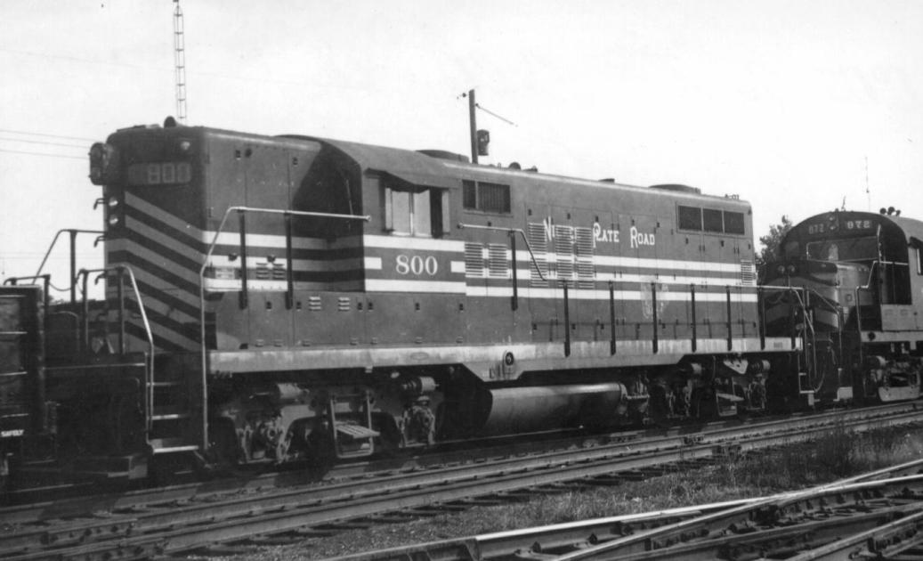 NKP #800 GP18 Bellevue 9-04-65 | The Nickel Plate Archive