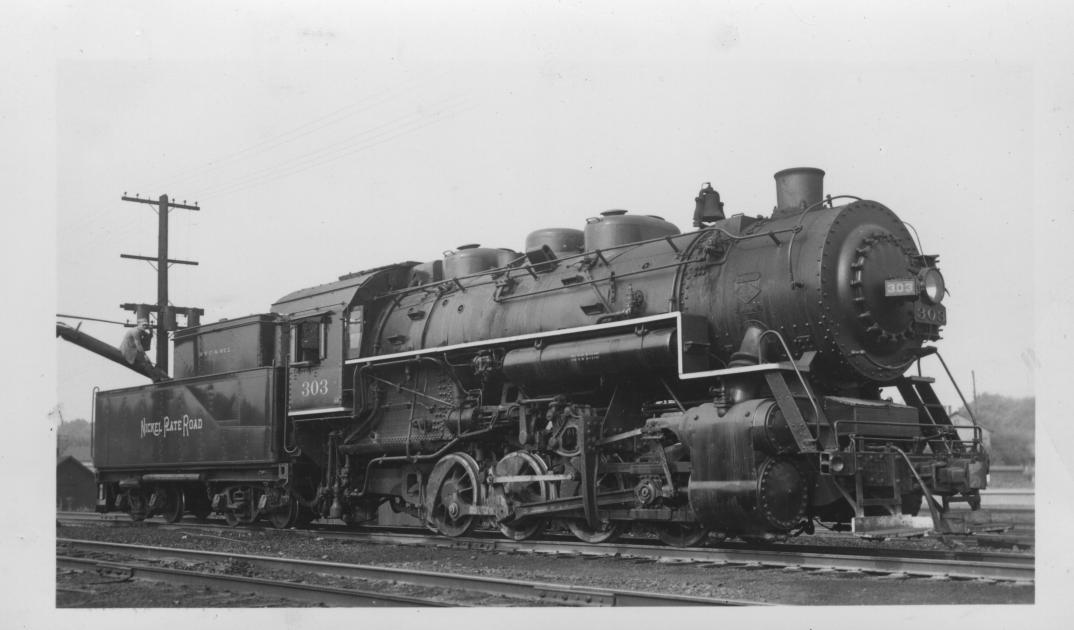 NKP C-17 303 Bellevue OH 1940's | The Nickel Plate Archive