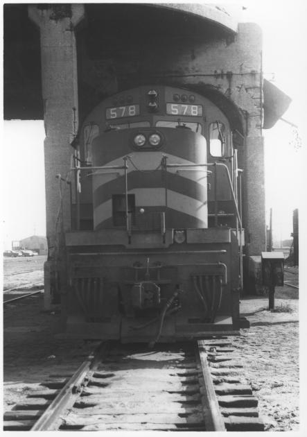 NKP C420 578 Bellevue 4-17-66 Headon View | The Nickel Plate Archive