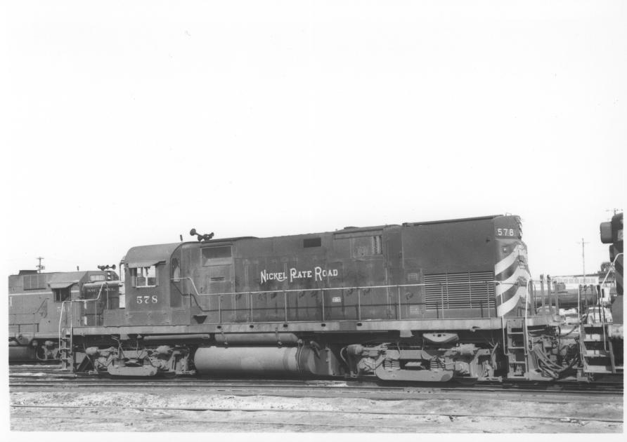 NKP C420 578 Bellevue OH Side View | The Nickel Plate Archive