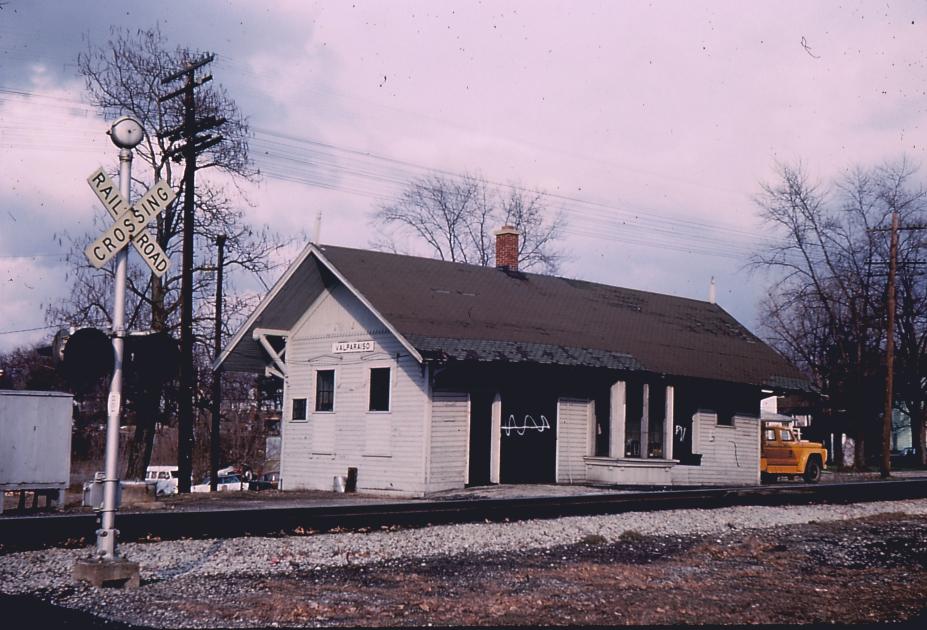 NKP Depot Valparaiso IN 3-20-76 | The Nickel Plate Archive