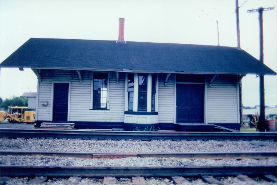 NKP Depot Wickliffe OH Front side 6-9-73 | The Nickel Plate Archive