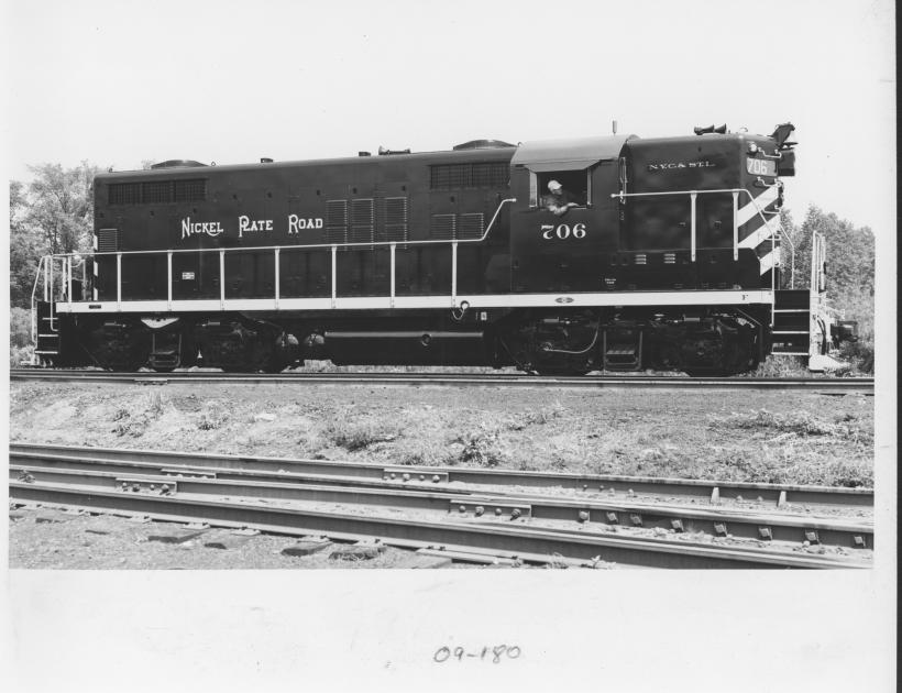 NKP GP18 706 Brewster OH 7-7-1960 J.Rehor | The Nickel Plate Archive