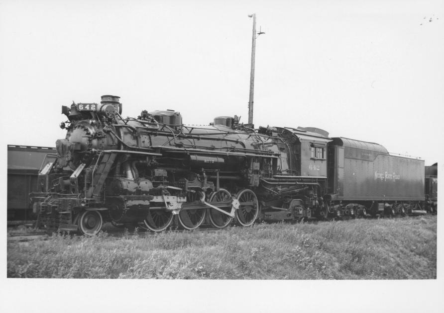 NKP H-6e 642 Frankfort IN 10-7-1949 | The Nickel Plate Archive