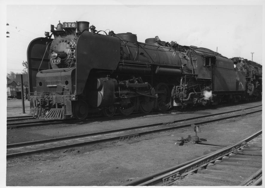 NKP L-1b 176 Bellevue OH 1950's | The Nickel Plate Archive