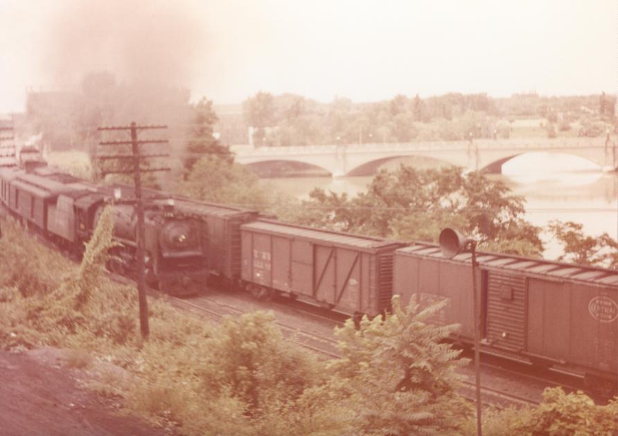 NKP L-1b 176 Fort Wayne IN Berry St.curve | The Nickel Plate Archive