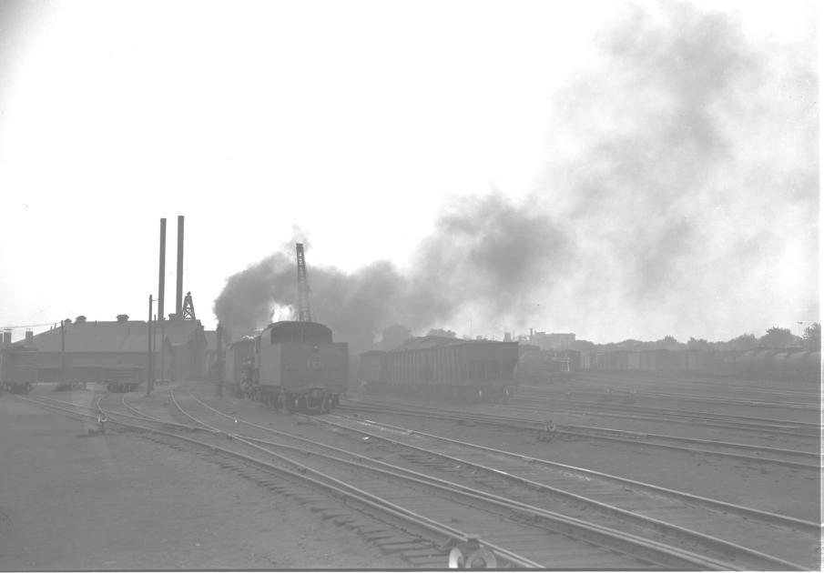 NKP L-1b 176 West Wayne Yards 1940's | The Nickel Plate Archive