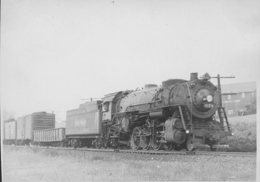 NKP M-1 678 Venice PA on P&WV | The Nickel Plate Archive