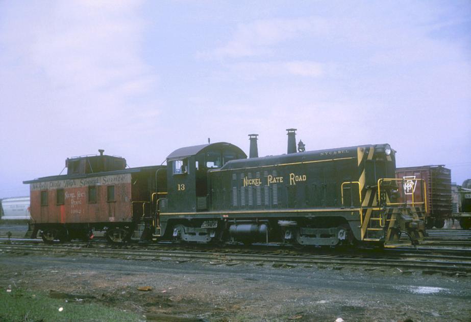 NKP NW2 13 Pullman Jct IL 4-20-1965 | The Nickel Plate Archive