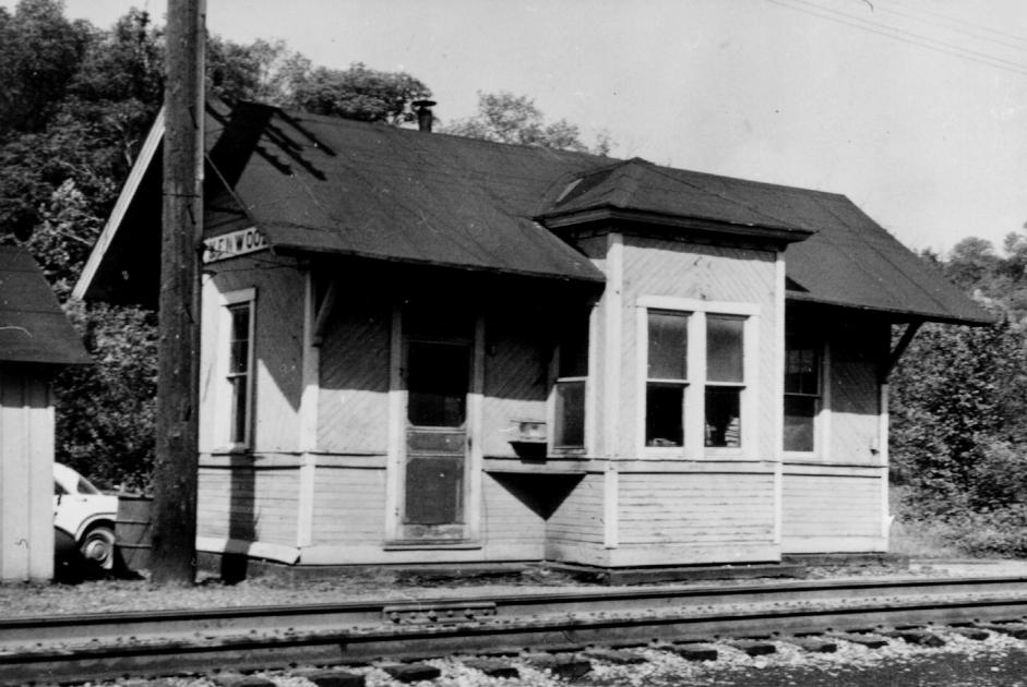 NKP Pass Sta. Kenwood O. FL 8-1967 | The Nickel Plate Archive