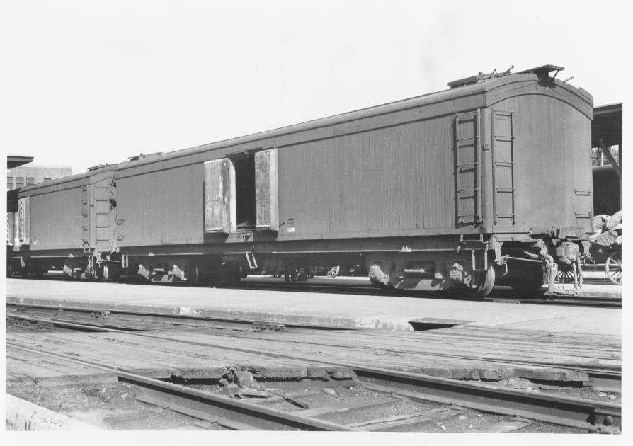 NKP Refrigerator Car702 Buffalo NY 6-20-1939 | The Nickel Plate Archive