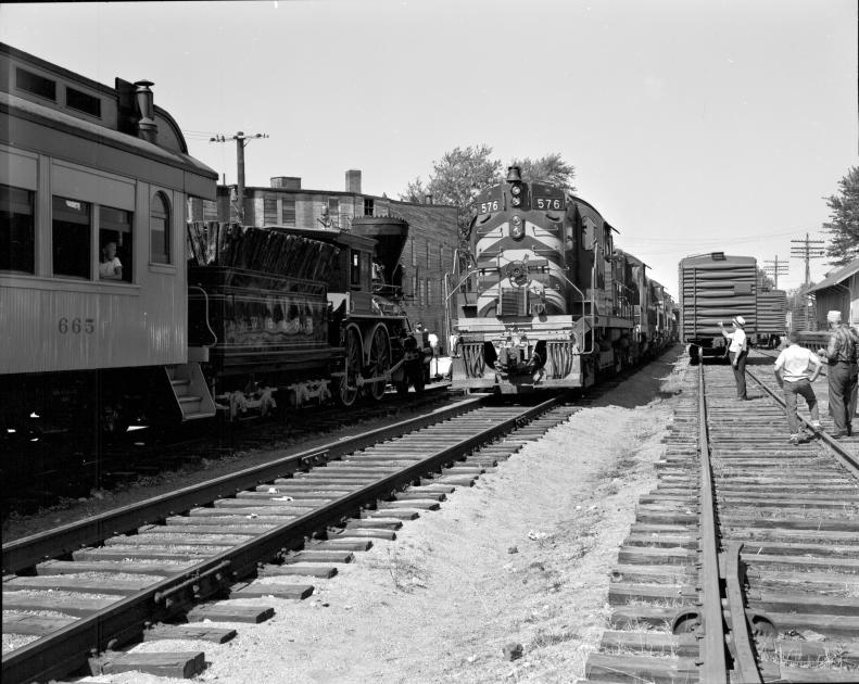 NKP RS11 576 Findlay OH 1963 (General) | The Nickel Plate Archive NKP RS11 576 Findlay OH 1963 (General) | The Nickel Plate Archive