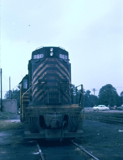 NKP RS11 860 rear view 8-1966 | The Nickel Plate Archive