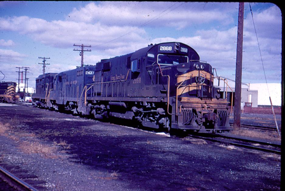 NKP RS36 2868 unknown location & date | The Nickel Plate Archive