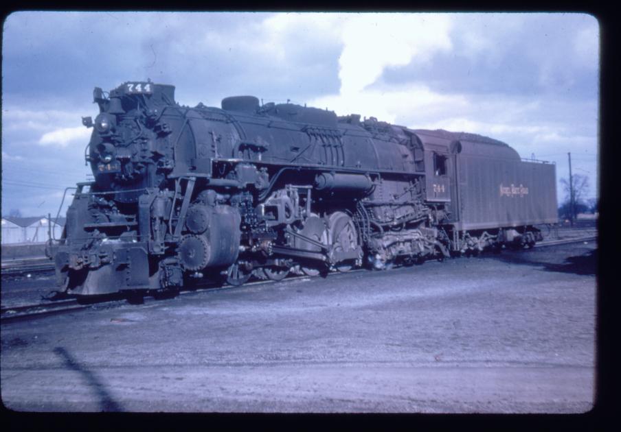 NKP S-2 744 New haven IN R.Wallin | The Nickel Plate Archive