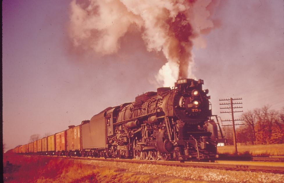 NKP S-2 754 Chicago Division Eb with reefers | The Nickel Plate Archive