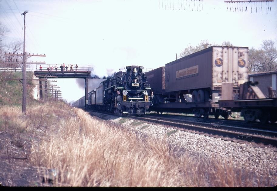 NKP S-2 759 Derby NY Head on view 1969 VAN GSP-9 | The Nickel Plate Archive
