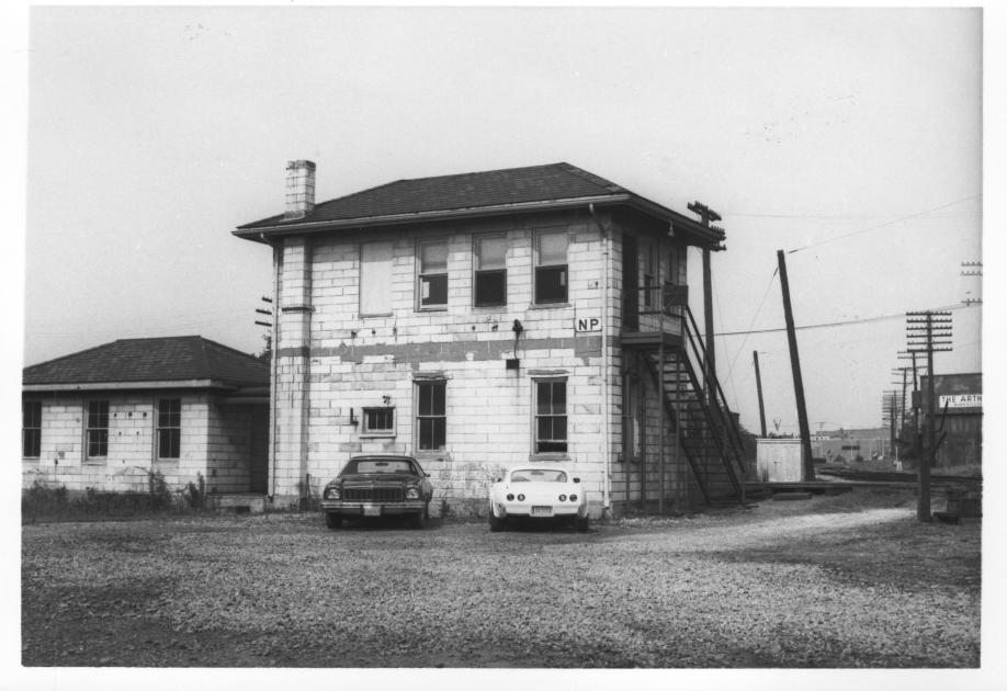 NKP Tower Ashtabula OH NP Tower backside view | The Nickel Plate Archive