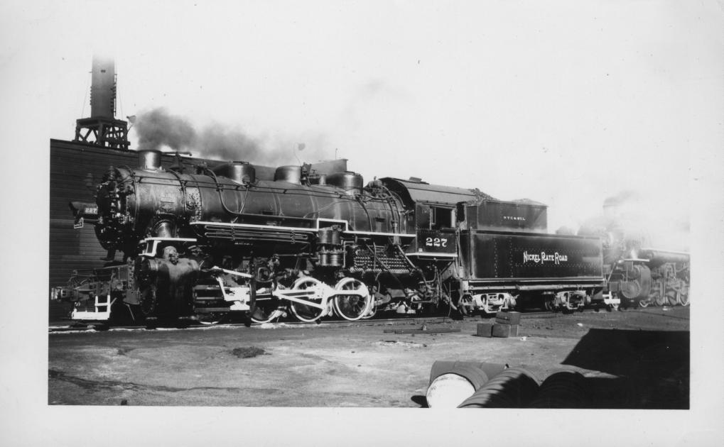 NKP U-3c 227 Conneaut OH 1940's | The Nickel Plate Archive