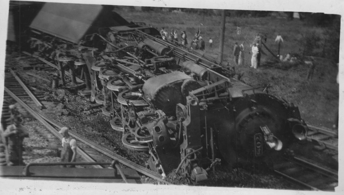 NKP Wreck Bellevue OH 1943 View # 2 | The Nickel Plate Archive