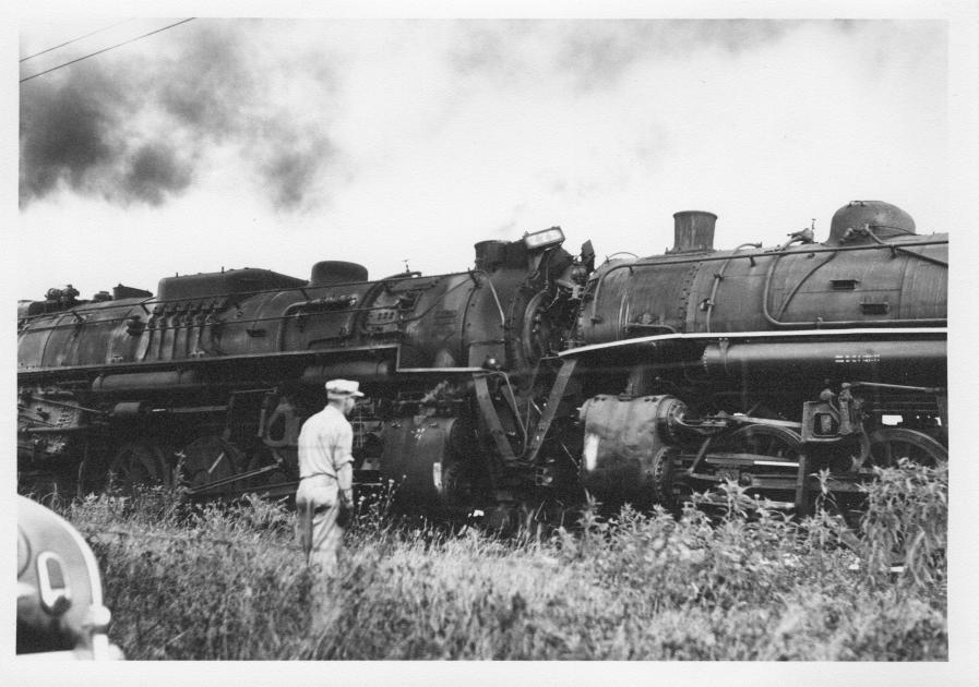 NKP Wreck Bellevue OH 773-H5a headon 1954 | The Nickel Plate Archive