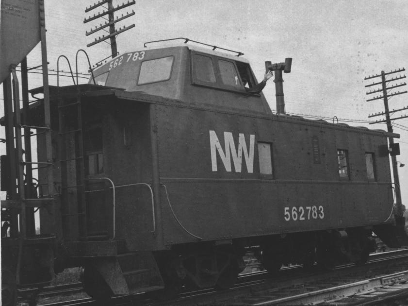 N&W 562783 ex-Wabash Caboose Leipsic OH 5-18-73 | The Nickel Plate Archive
