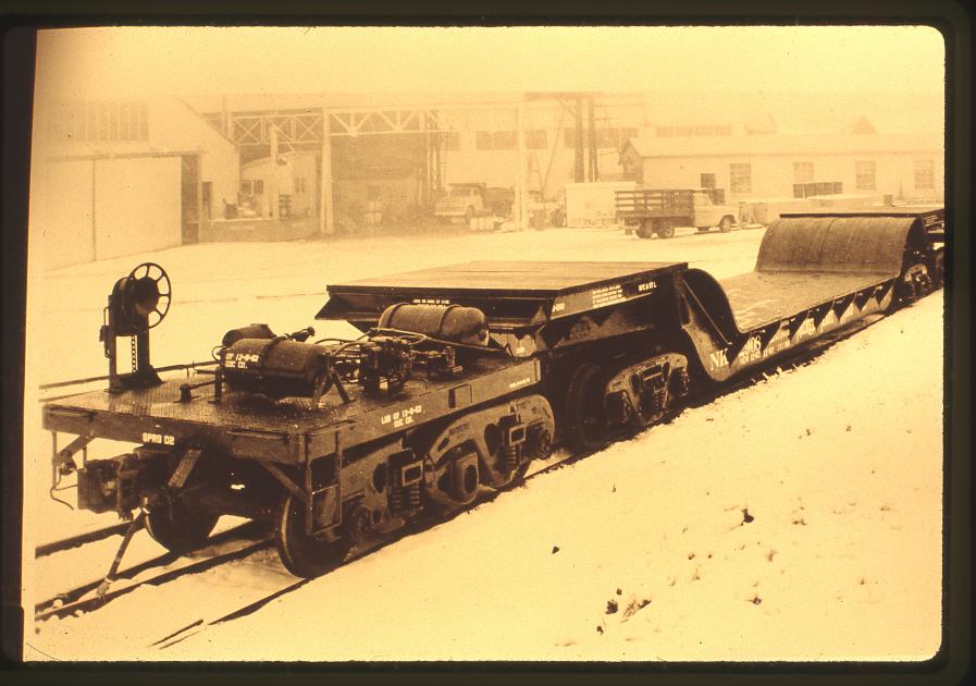 Depressed Center Flatcar #2908 in 1962 | The Nickel Plate Archive