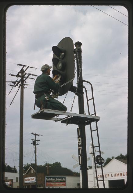 Signal maintainer in September 1958 | The Nickel Plate Archive