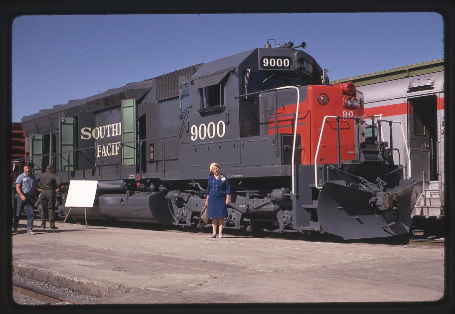 SP SD45 #9000 in May 1969 | The Nickel Plate Archive
