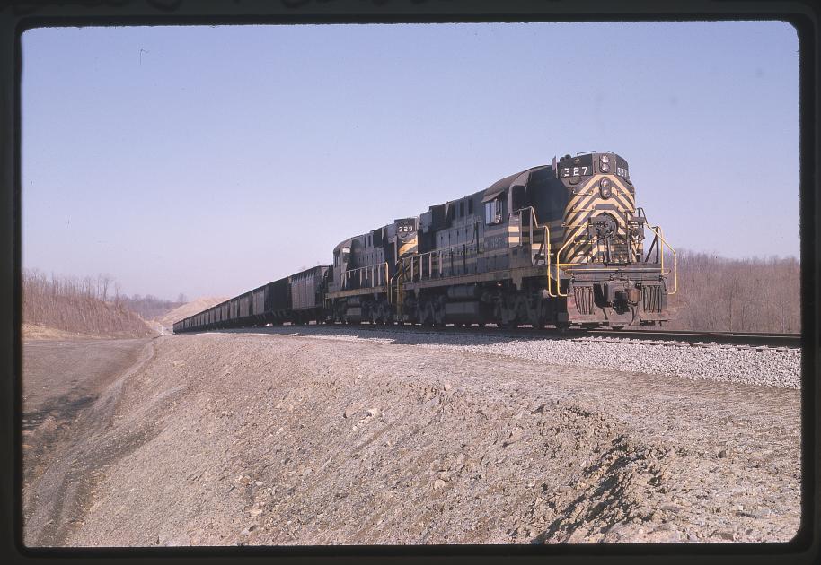 RSD-12 #327 at Franklin Mine in February 1964 | The Nickel Plate Archive
