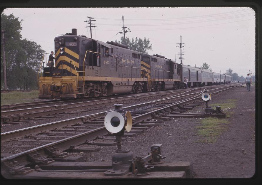 GP9s #485 and #479 on train #8 in Bellevue OH in June 1963 | The Nickel ...