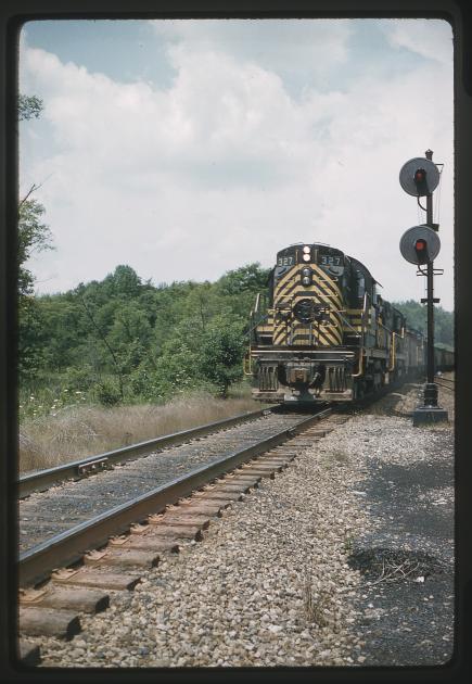 RSD-12 #327 at in August 1961 | The Nickel Plate Archive