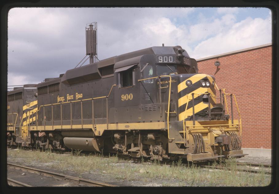 GP30 #900 in September 1963 | The Nickel Plate Archive