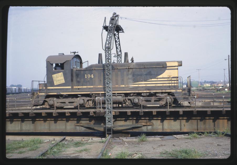 Detroit Terminal NW2 104 in July 1970 | The Nickel Plate Archive