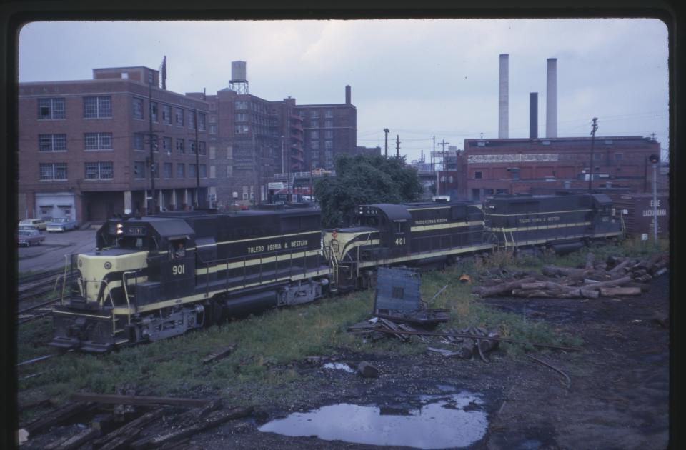 Toledo Peoria & Western GP35 #901 RS-11 #401 and GP35 #900 on July 18 ...