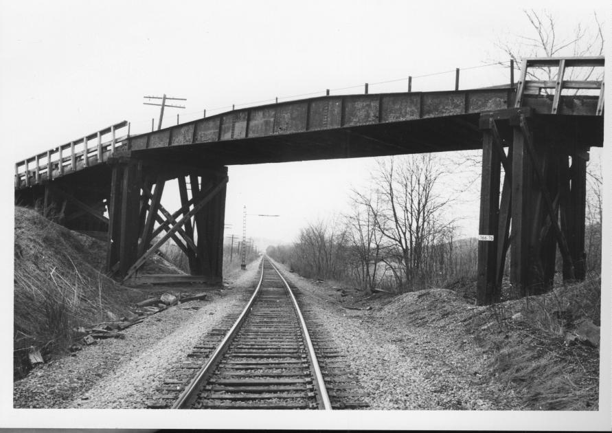 W&LE Bridge mp166.76 Old Turntable | The Nickel Plate Archive