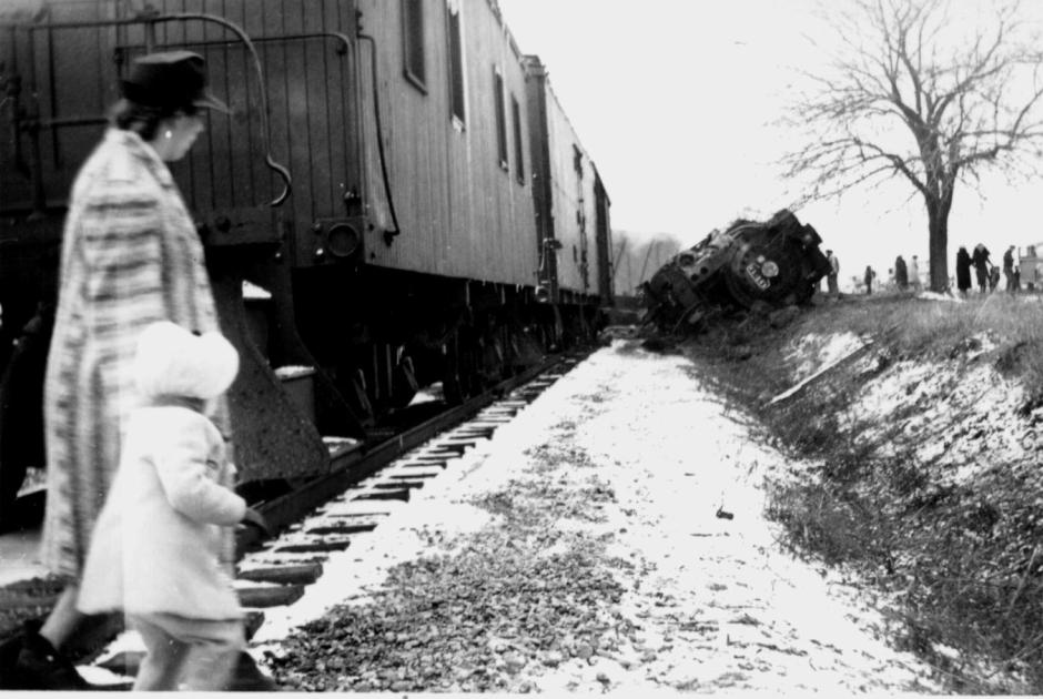 Wreck 2-8-2 #640 Ridgfarm ILL 1940 | The Nickel Plate Archive